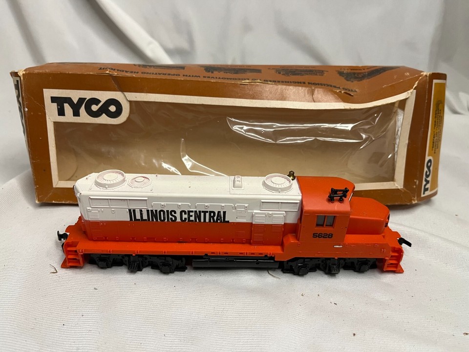 Vintage Tyco Train Lot of 24 in Original Boxes Engine Cars Hopper Boom ...