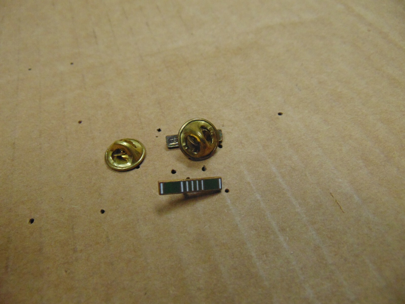 LAPEL SHIRT OR TIE PIN CLASP WITH 1 CLUTCHBACK ARCOM ARMY COMMENDATION ...