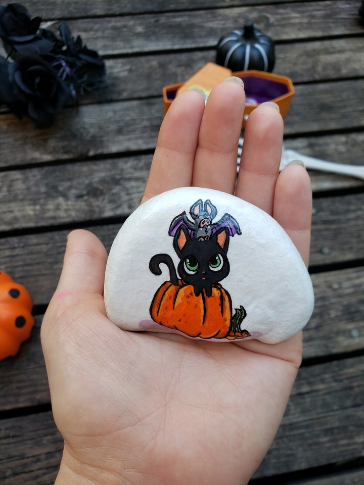 Hand Painted Rock Cute Halloween Cat with Bat Stone | eBay