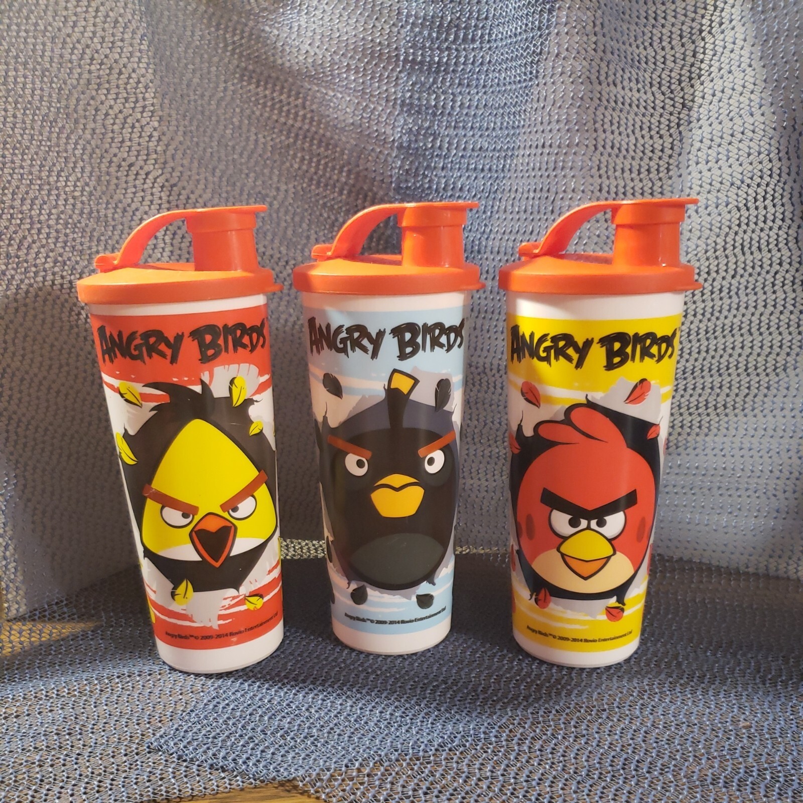 Tupperware ANGRY BIRDS Yellow Bird Tumblers 16 oz Flip-Top Spout Seal ...