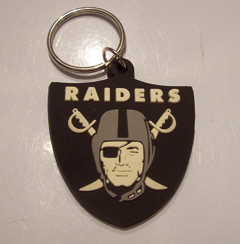 LOT OF (5) NFL KEYCHAINS SOFT RUBBER PVC PICK YOUR TEAM GREAT FOR ...