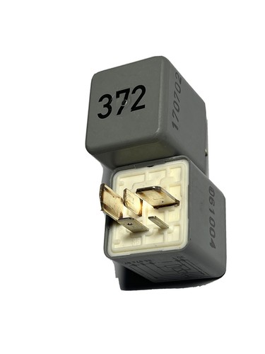 Fuel Pump Relay 372 Audi A4 S4 A6 S6 A8 S8 V8 VW Passat 4D0951253 ...