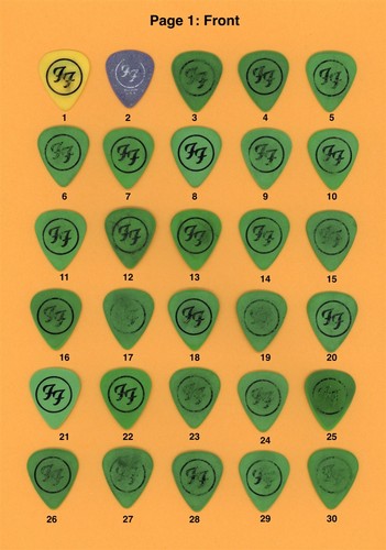 Foo Fighters Dave Grohl Pat Smear Authentic Guitar Pick - Stage Used ...