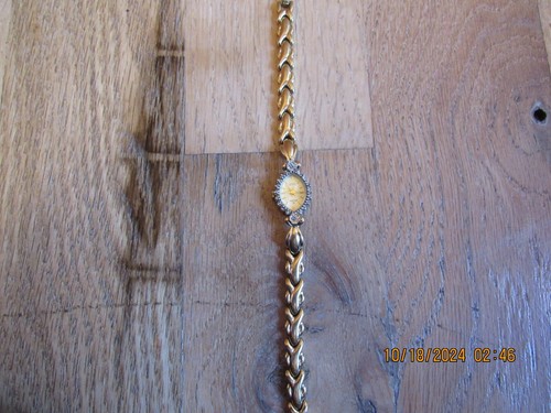Vintage Ladies Elgin Diamond Quartz Wristwatch Made In Japan Real ...