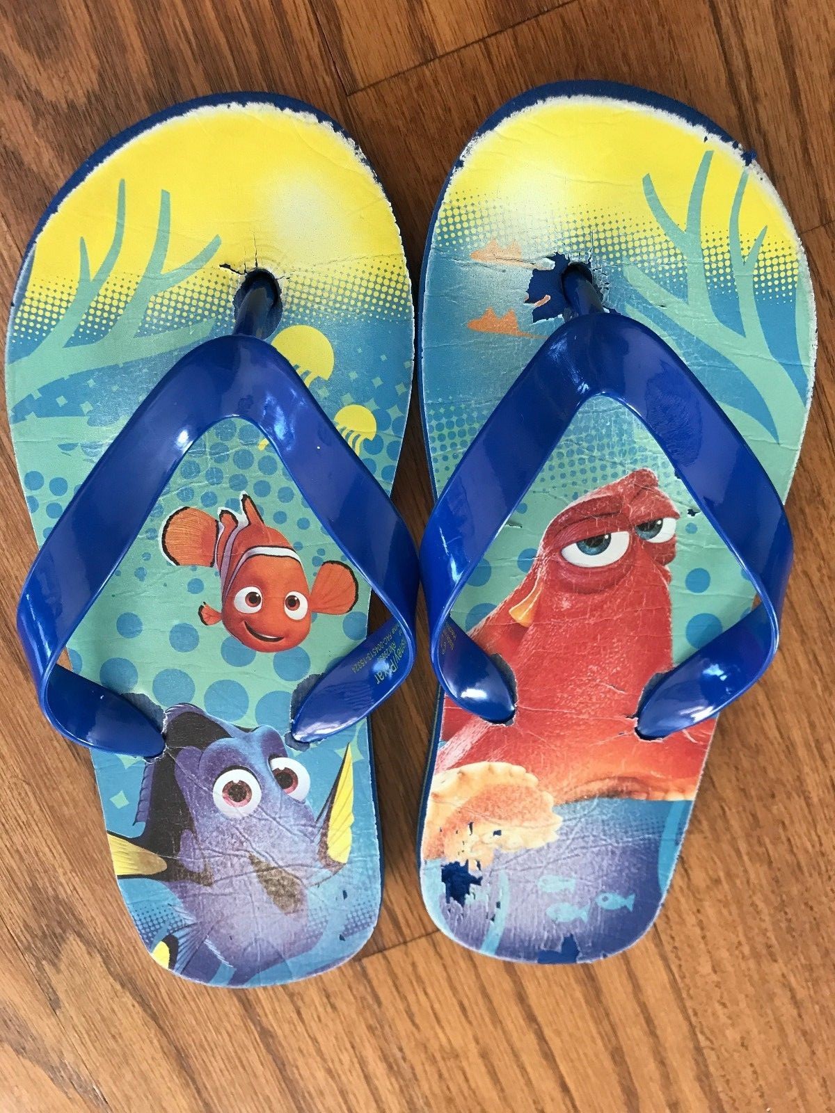 Disney Pixar Finding Nemo Unisex Flip Flops Size 13-1 GUC | eBay