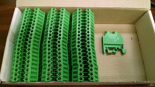 61 Telemecanique AB1 VV435UVE Green Screw Clamp Terminal Block 4mm2 New ...