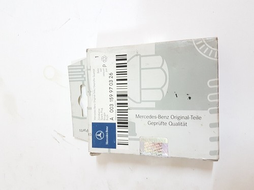 4X New Geniune Mercedes Benz Spark Plug for W210 R171 A 0041592003. A ...