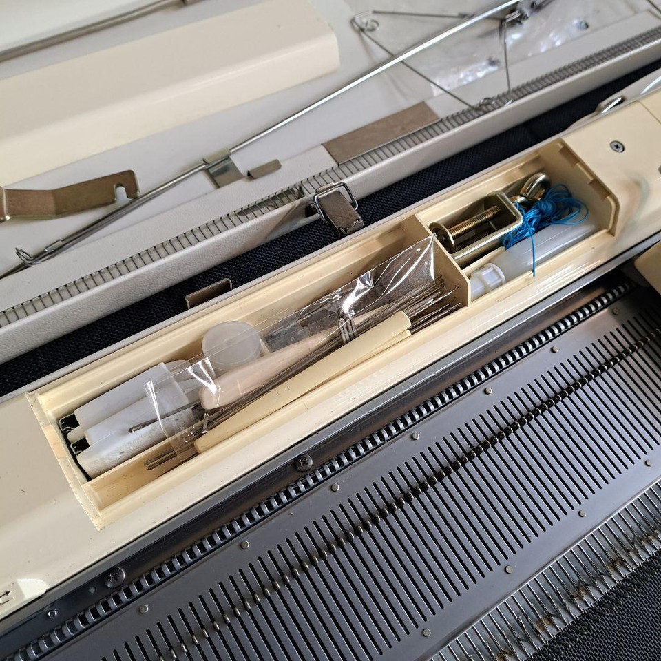 Brother KH-940 Knitting Machine Topical-3 Vintage Electric Craft Tool ...