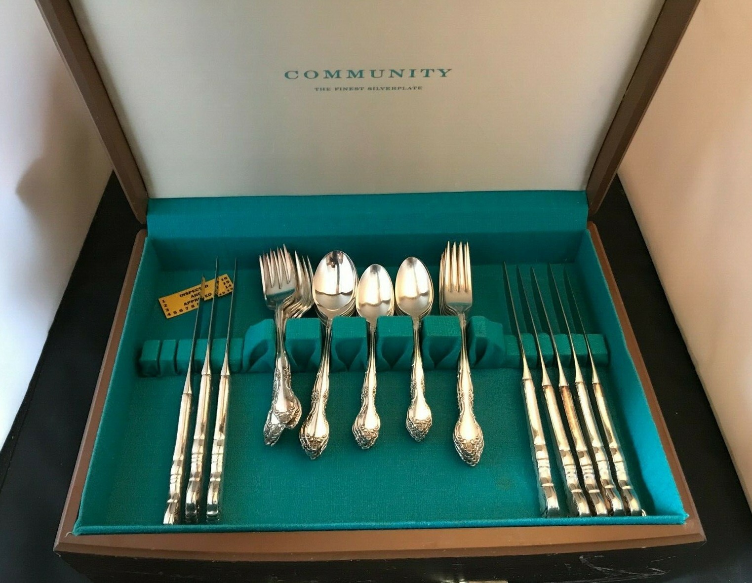 Vintage Oneida Community Affection Silverware Silverplate 51 piece Set ...