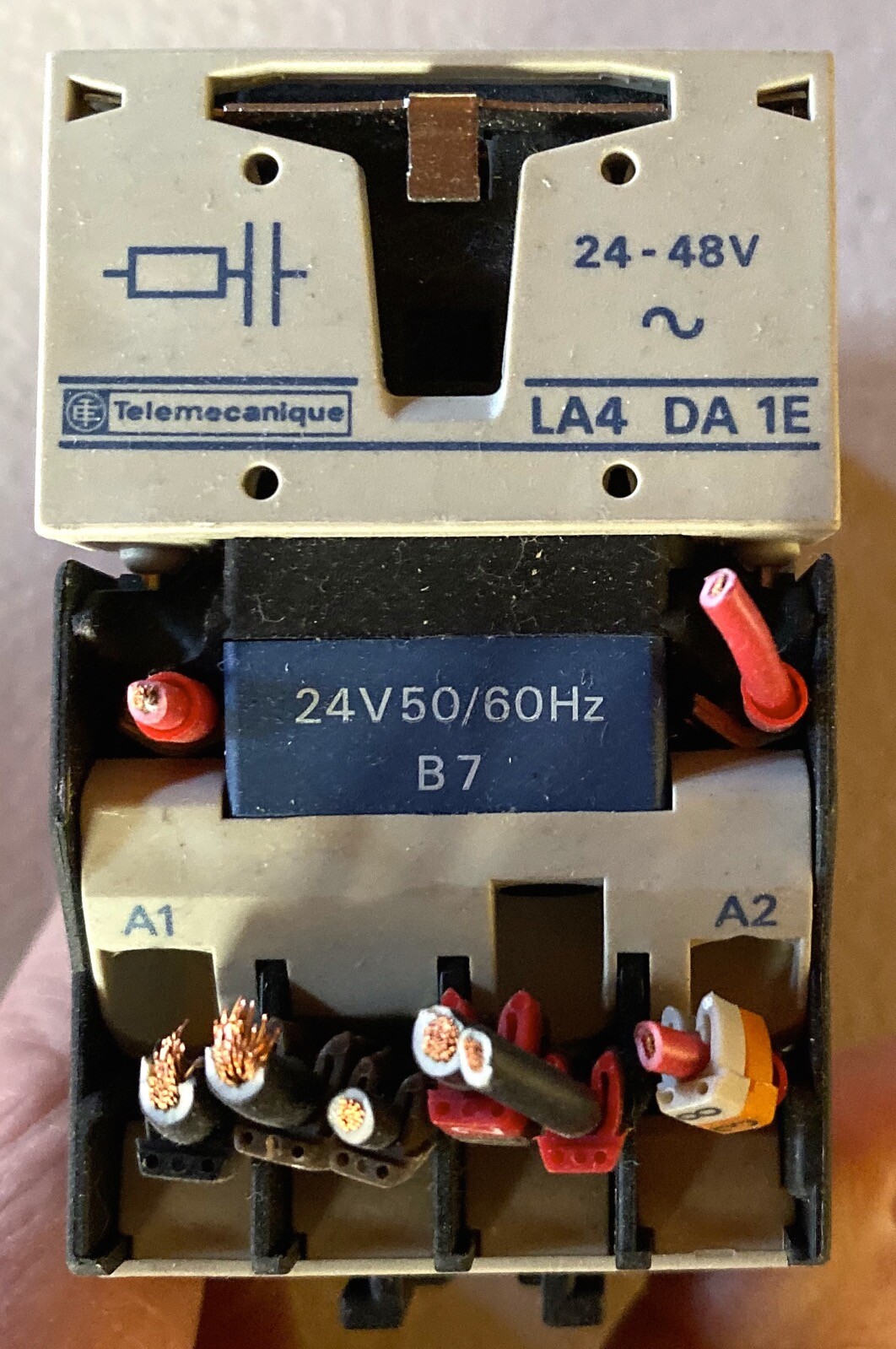 Telemecanique Contactor LC1 D12 10 230V 3 Phase SCHNEIDER Electric 24V ...