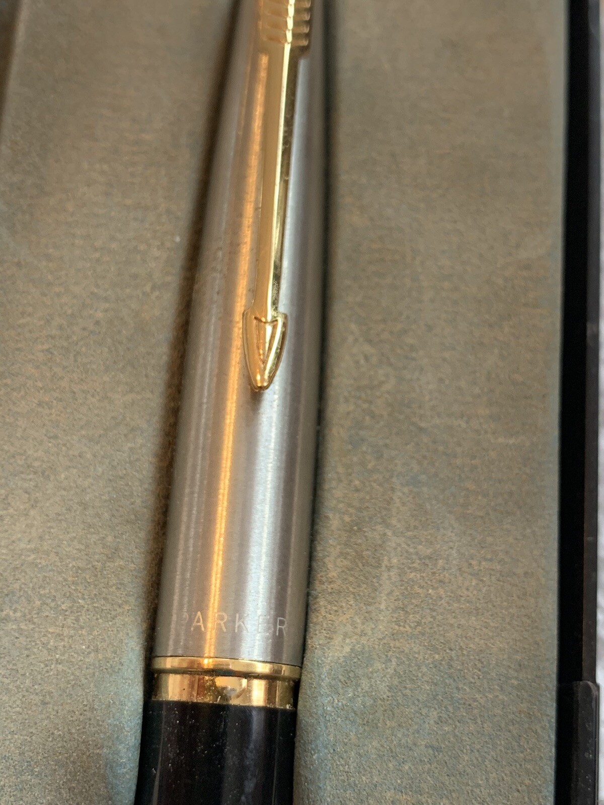 Vintage 2 Parker Pens (The New Parker 45 Pen) & ( Parker Wing Flow Pen ...