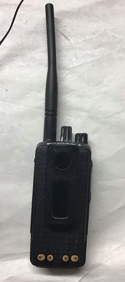 Motorola XPR 3500e Radio UHF Two Way Portable AAH02RDH9VA1AN W/ Battery ...