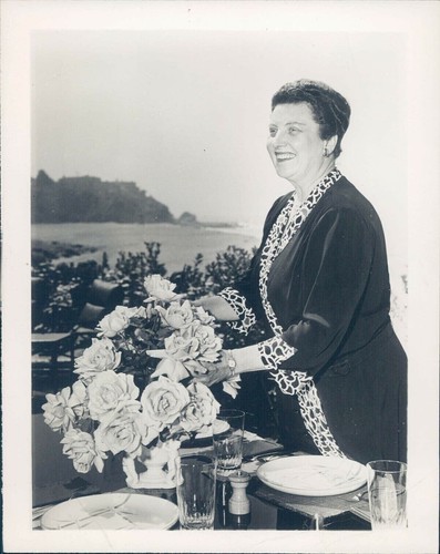 1951 Photo Helen Traubel Metropolitan Opera Star Musician Laguna Beach ...