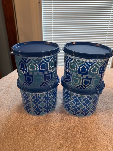 TUPPERWARE MINI CANISTER SET 4 pc CLEAR WITH BLUE DESIGN 2cup 500mL NEW ...