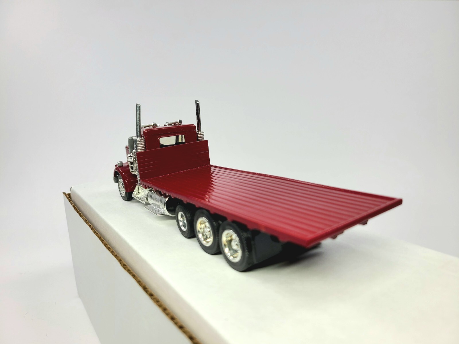 Kenworth W900 8x4 Flatbed Truck - Warren Transport - ASAM Smith 1:48 ...