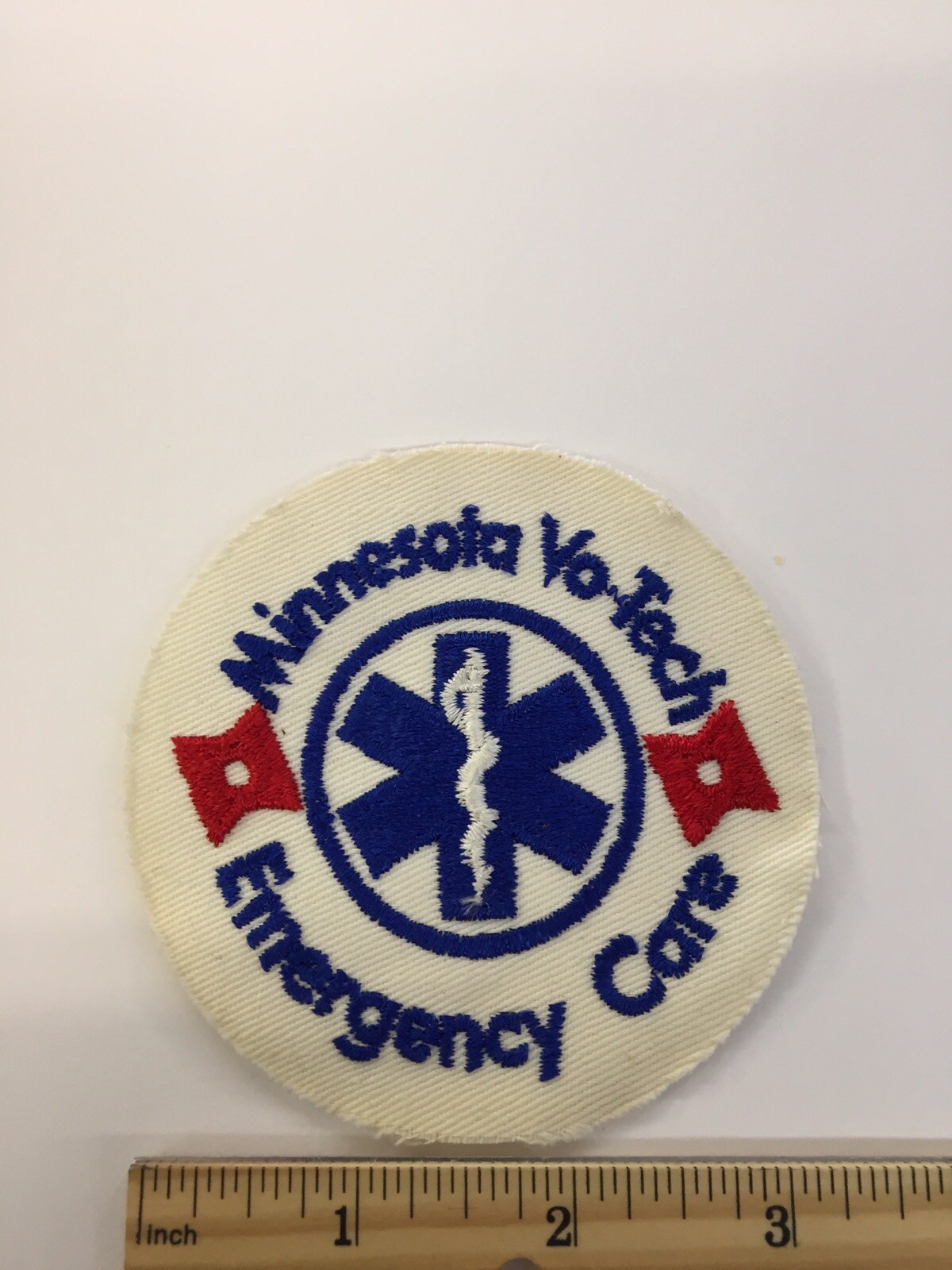 Vintage Minnesota Vo-Tech Emergency Care Patch Medical Technician EMT ...