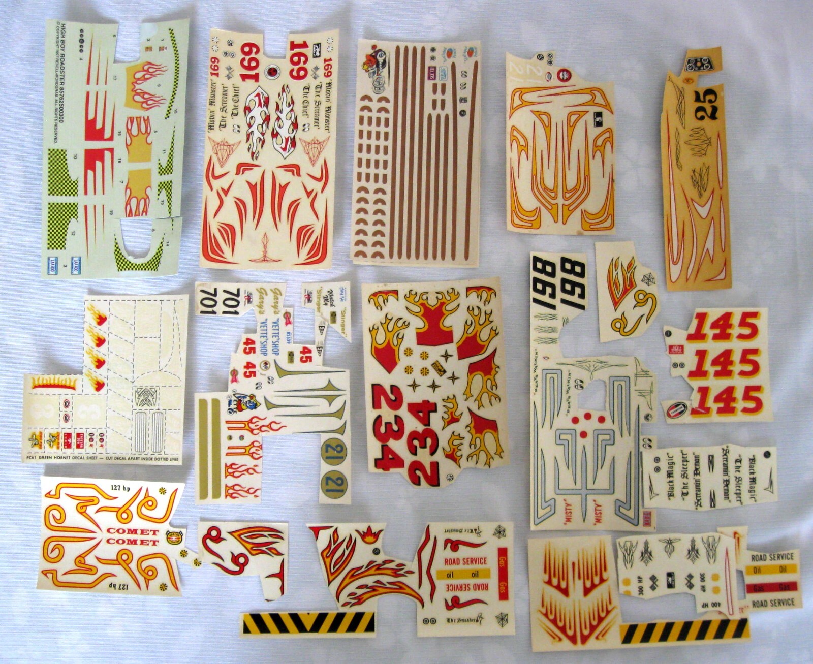 1960s 1/25 SCALE MODEL CAR PARTS LOT.REVELL-PACKS, TIRES, CHROME TREES ...