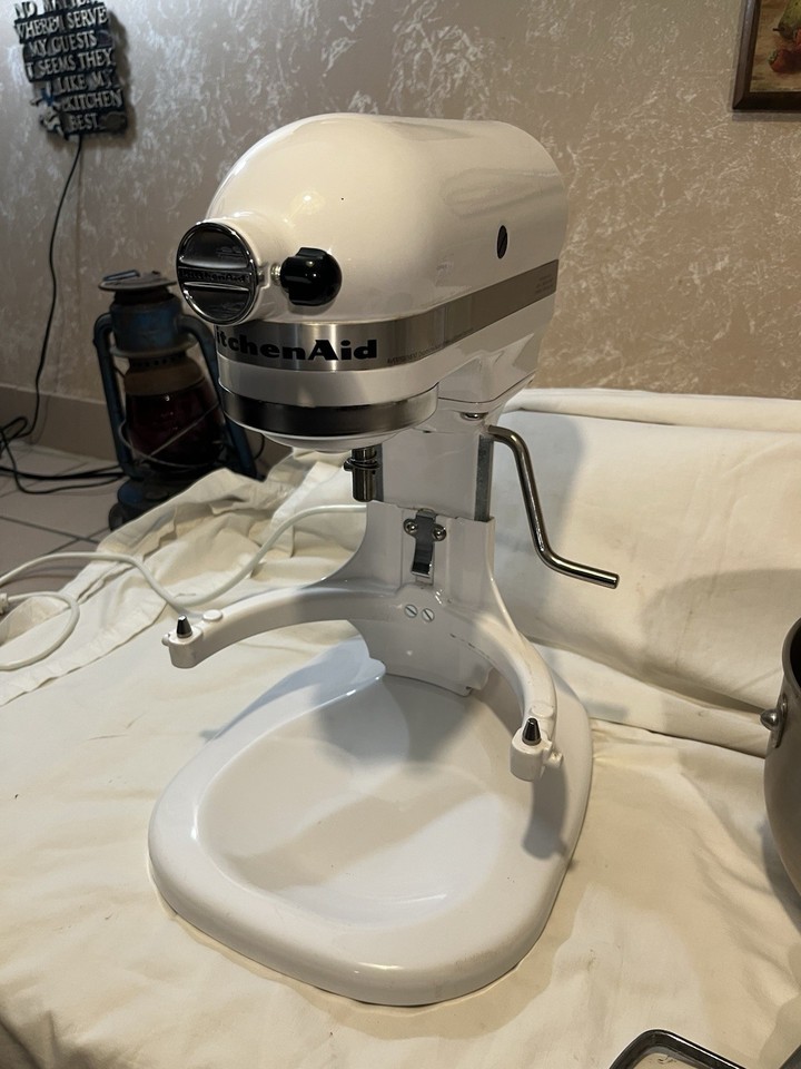 KitchenAid K4SSWH Stand Mixer w/ Bowl & 3 Attachments - 300 Watts | eBay