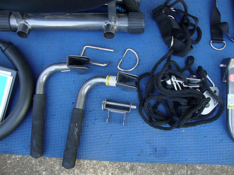 Total Gym Platinum Plus w/ Pull up, Squat, Ab Crunch, leg Attachment ...