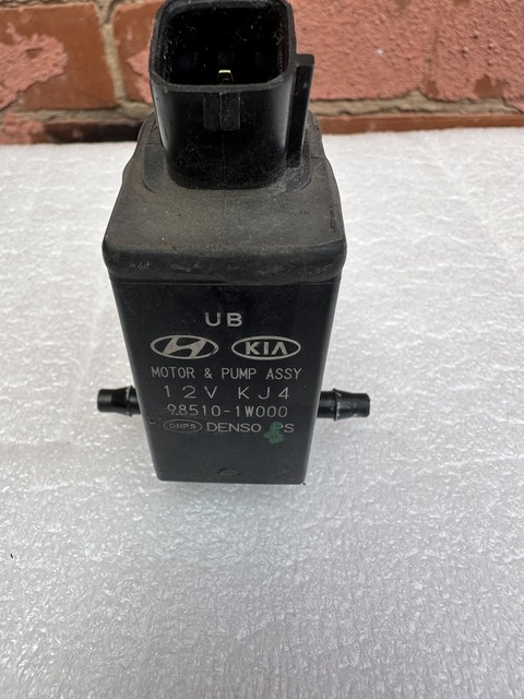 Kia Sportage 2016 Windscreen Washer Pump 985101W000 Amd29278 for sale ...