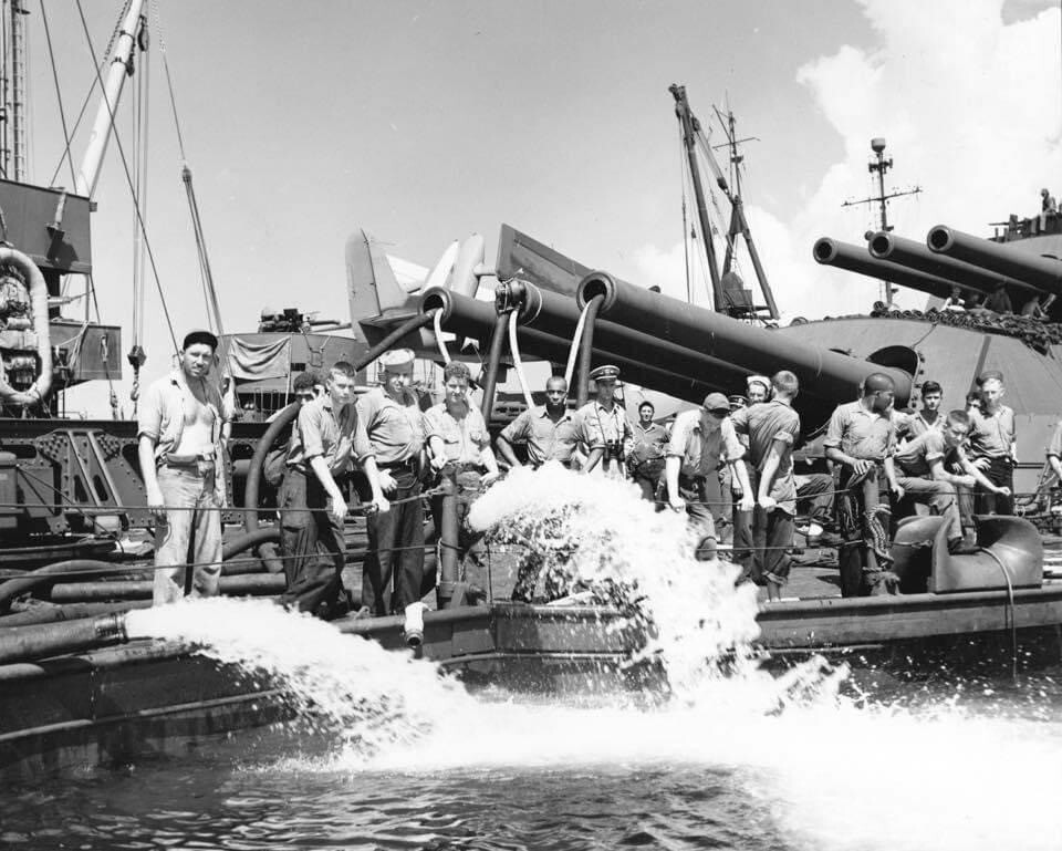 WW2 WWII Photo World War Two / USS Pennsylvania Damage Control BB-38 US ...