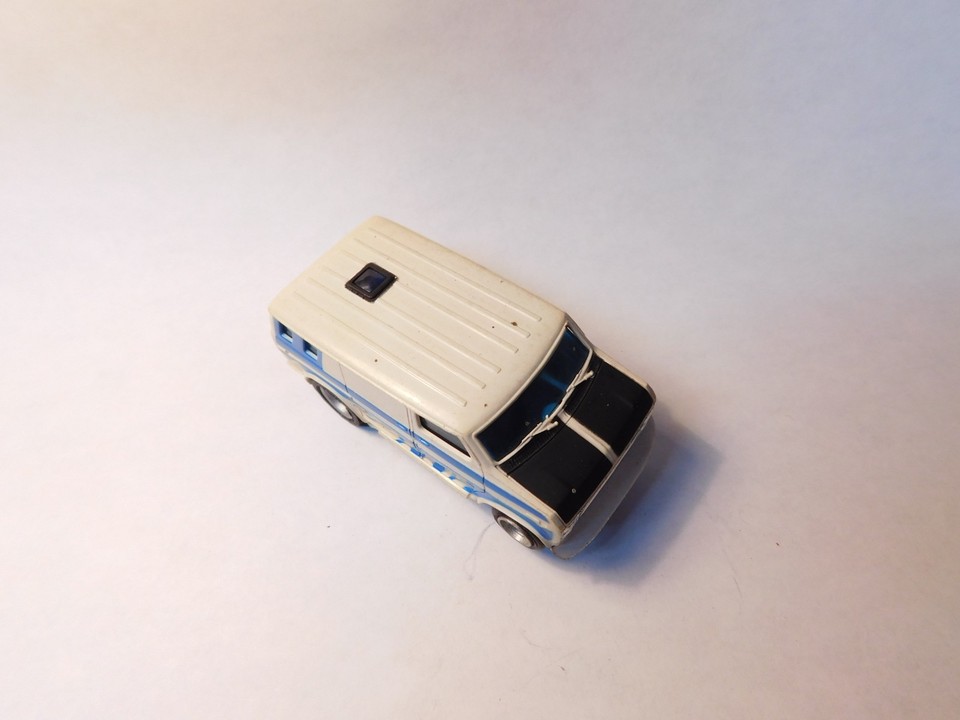 AURORA / AFX ~ 1976 FORD CUSTOM VAN SLOT CAR with RUNNING 4 GEAR ...