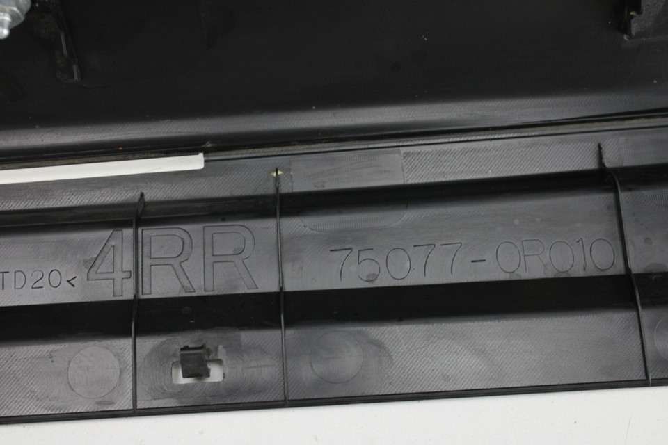 2013-2015 TOYOTA RAV4 REAR RIGHT DOOR LOWER MOLDING OEM | eBay