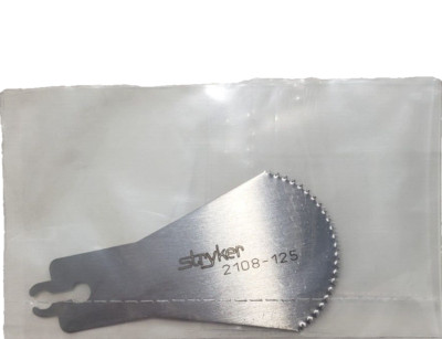 Stryker Surgical Orthopedic Sagittal Blade Sternum Revision. | eBay