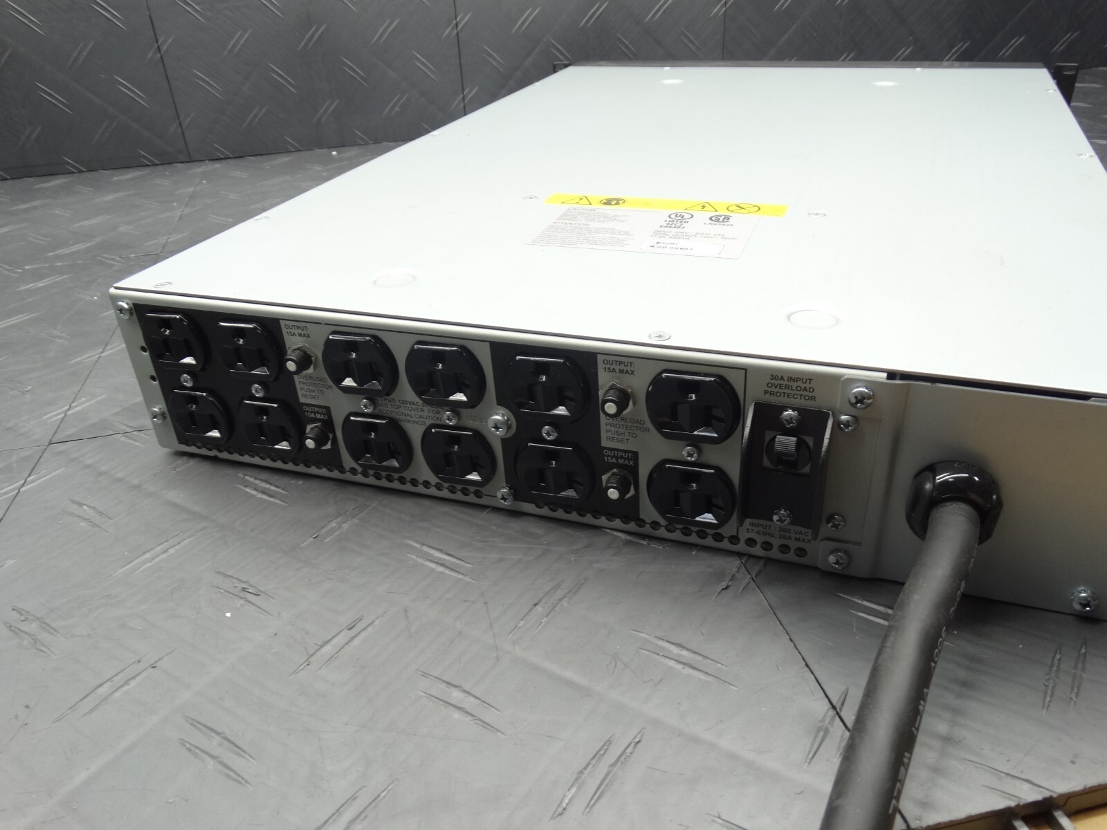 APC AP9626 XFMR Step Down Rackmount Transformer Tested 731304249139 | eBay