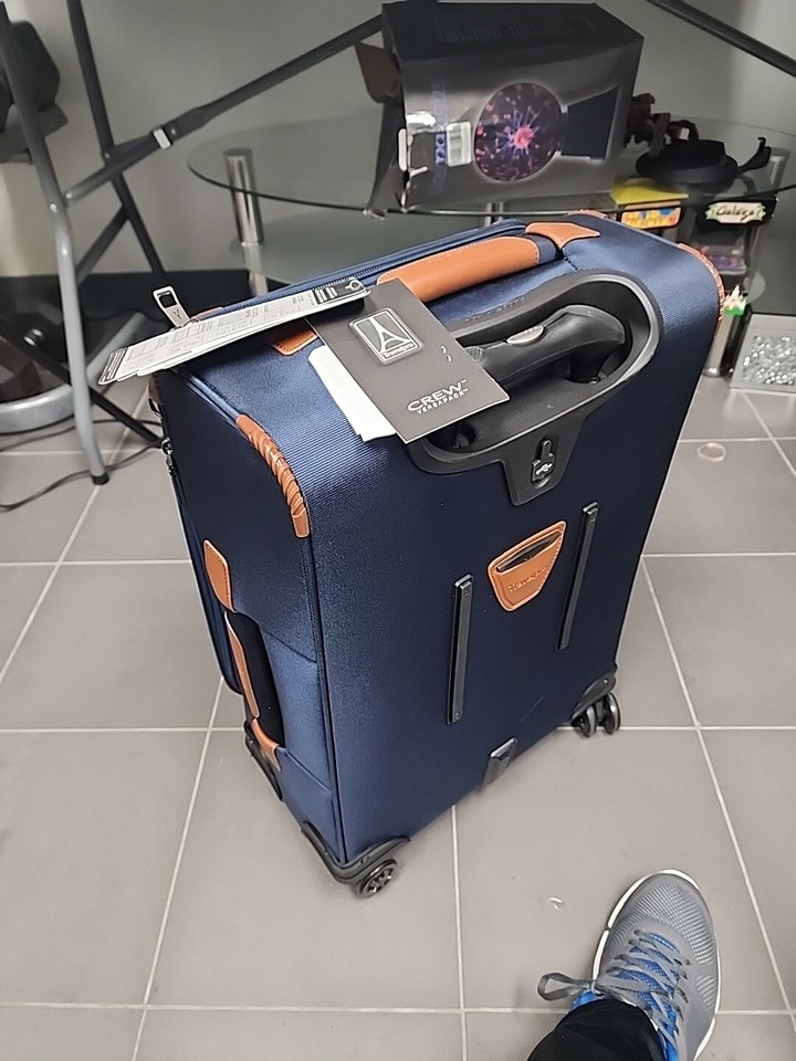 TRAVELPRO Crew Versapack Softside Expandable 8 Spinner Wheel Carry on ...