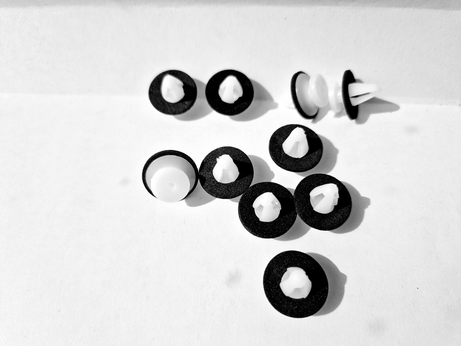 PORSCHE CAR INTERIOR SIDE PILAR PANEL & UPHOLSTERY FASTENER 9MM TRIM ...