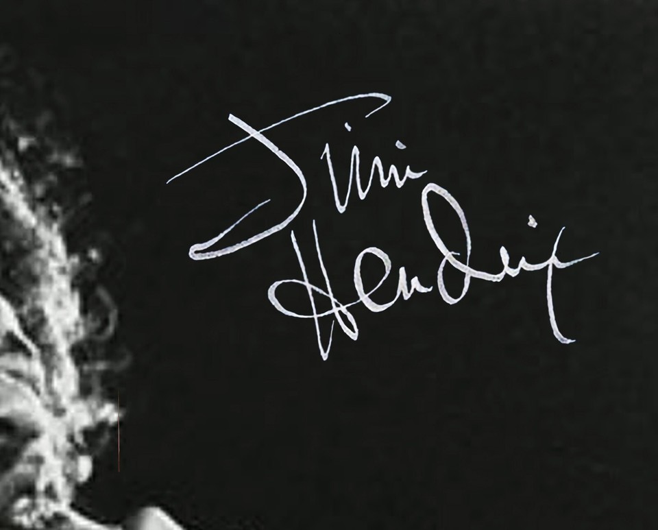 JIMI HENDRIX - Framed Photo Pre-Printed Autograph Signature. (052FP ...