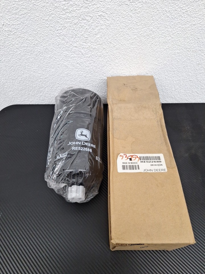 Genuine John Deere Fuel Filter RE522688 *NOS* | eBay