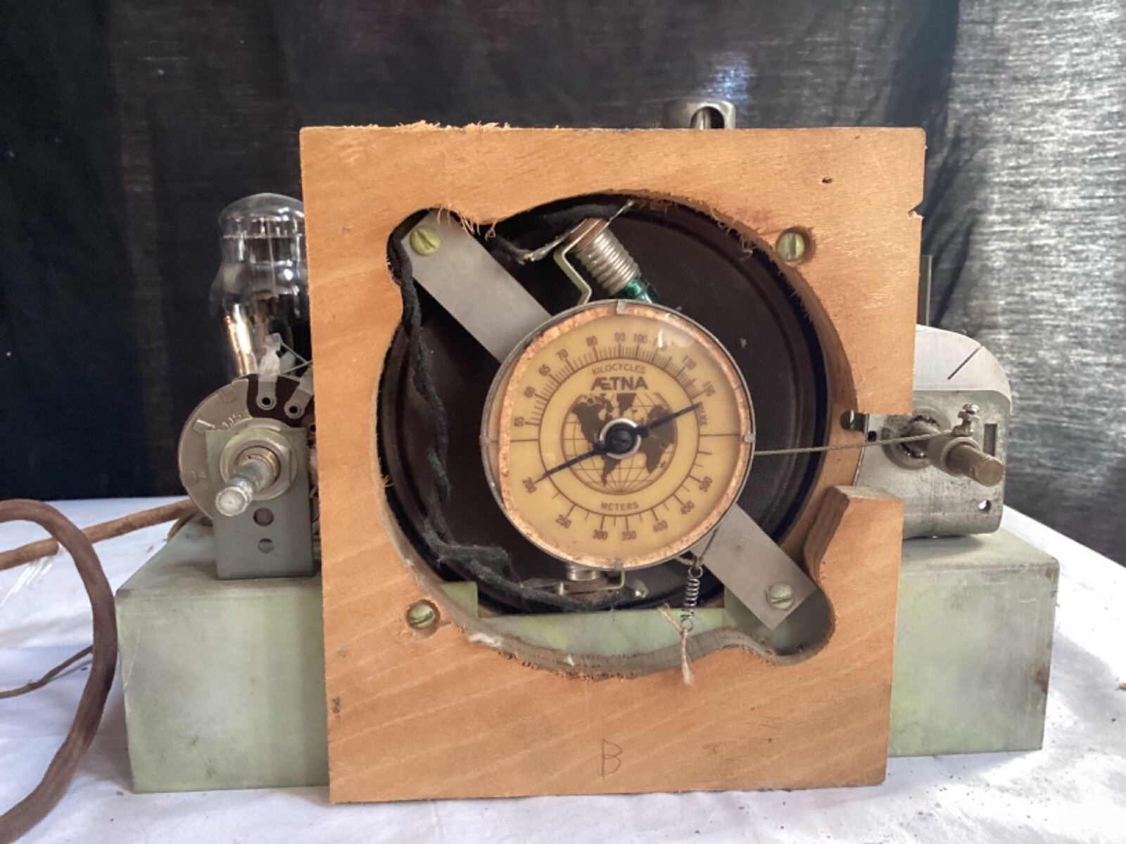 Antique Aetna wood art deco tube radio 5.5x7.5x10 | eBay