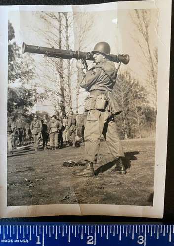 WWII Post - Original Soldier shooting a Bazooka - RARE Photo - | eBay