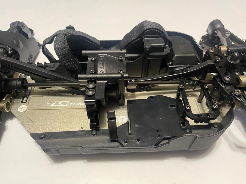 Arrma Typhon "TLR Tuned" 1/8 4WD Buggy Race Roller Slider Chassis ...