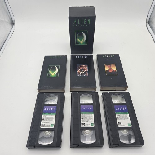 Alien Trilogy VHS Collectible Box Set Alien, Aliens and Alien 3 (1993 ...