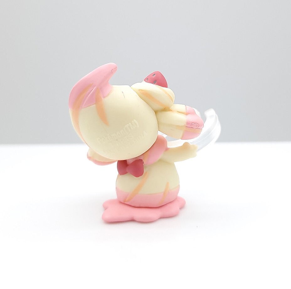 Pokemon Alcremie 1.5" ring figure toy gacha | eBay