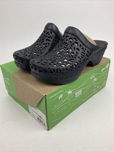 Dansko Pippa Molded Black Clogs Size 38 New In Box Style 1015-020200 | eBay