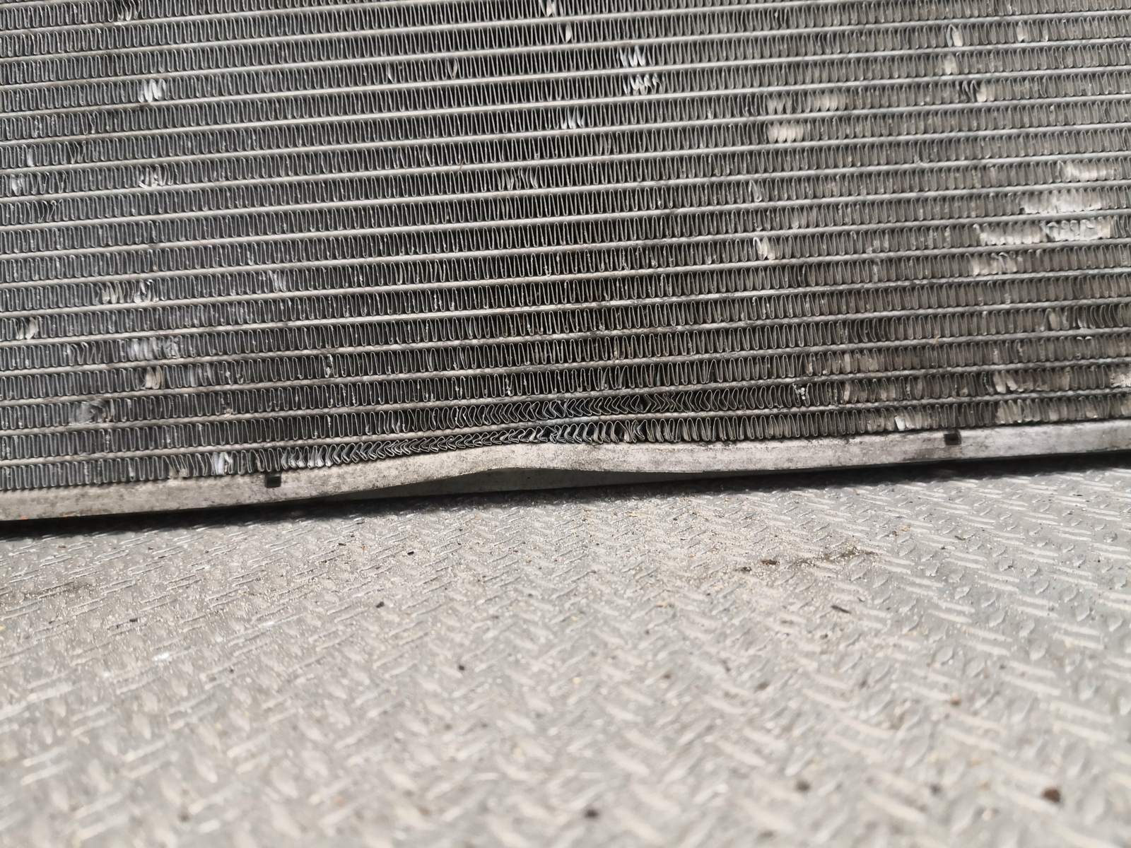 BMW 5 E60 E61 520 d Manual Water Coolant Radiator 7787440 2.0 Diesel ...