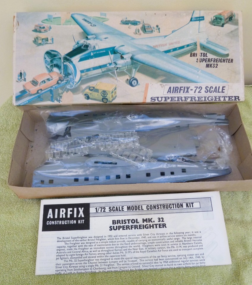 JOB LOT FIVE ASSORTED MODEL KITS - 3 PLANES, ONE BOAT, ONE LOWMAC | eBay UK