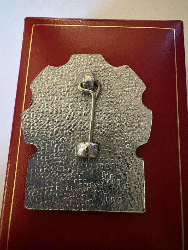 Liverpool 1977 League Champions Badge 'Record 10 Times' Pin Badge | eBay UK