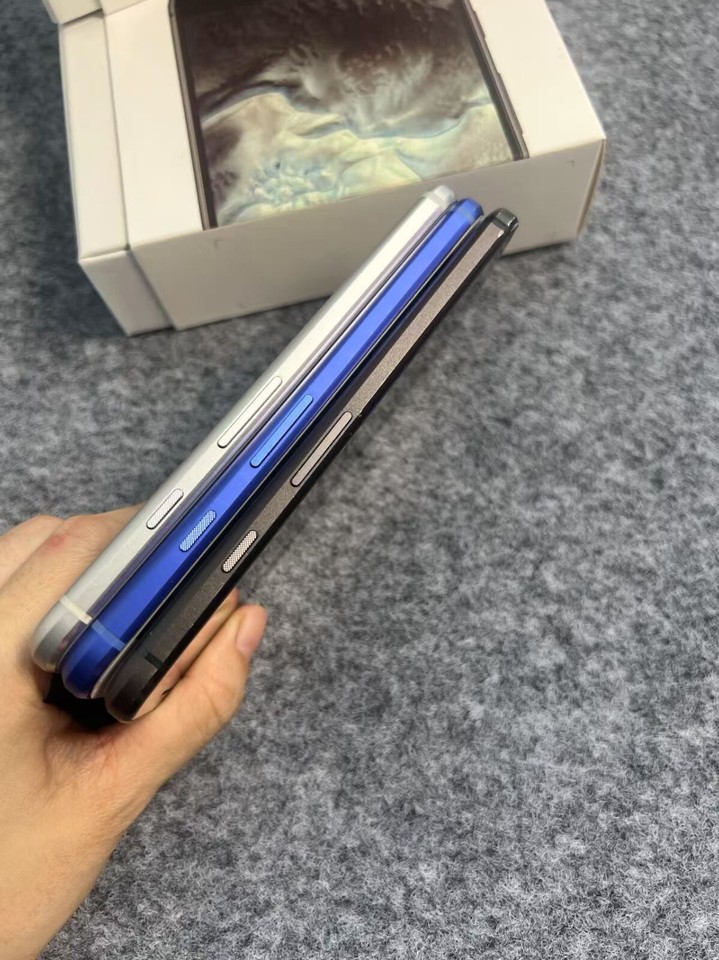 A+ Google Pixel 1st gen 32GB unlocked with box SIM free global smart ...