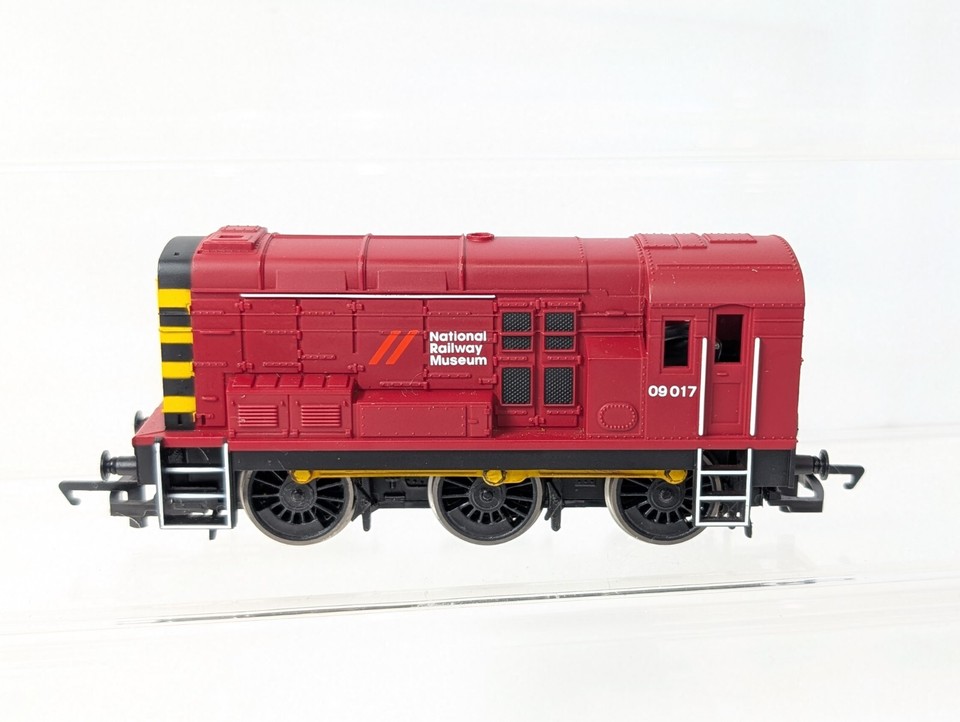 OO gauge Hornby NRM Class 09 diesel locomotive-DCC Sound-R3281. | eBay UK