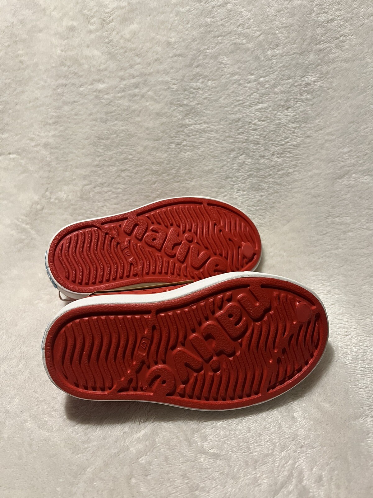 🌟 Disney Parks X Native Minnie Mouse Red Shoes Kids UK 6 / US C7 New ...