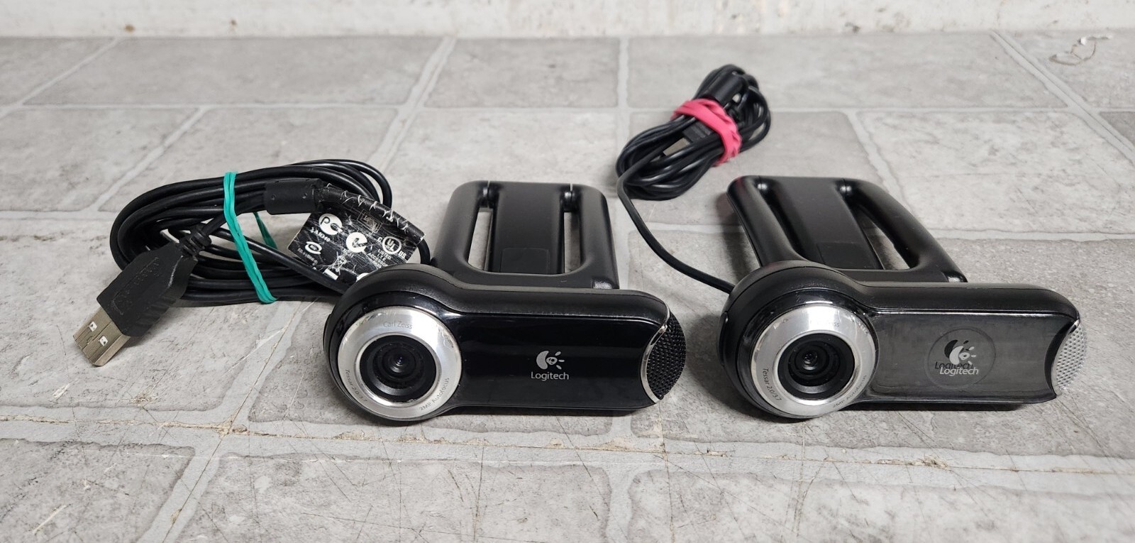 Lot of 2 Logitech Usb Webcams V-UBM46 | eBay