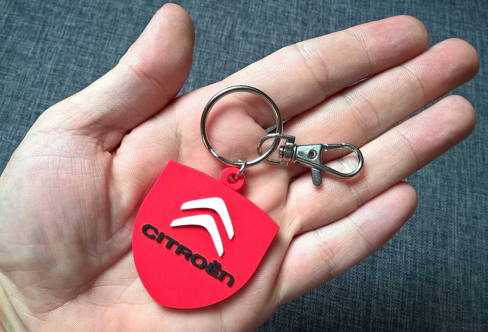 Citroen keychain rubber no scratches key holder RED emblem logo c4 c2 ...