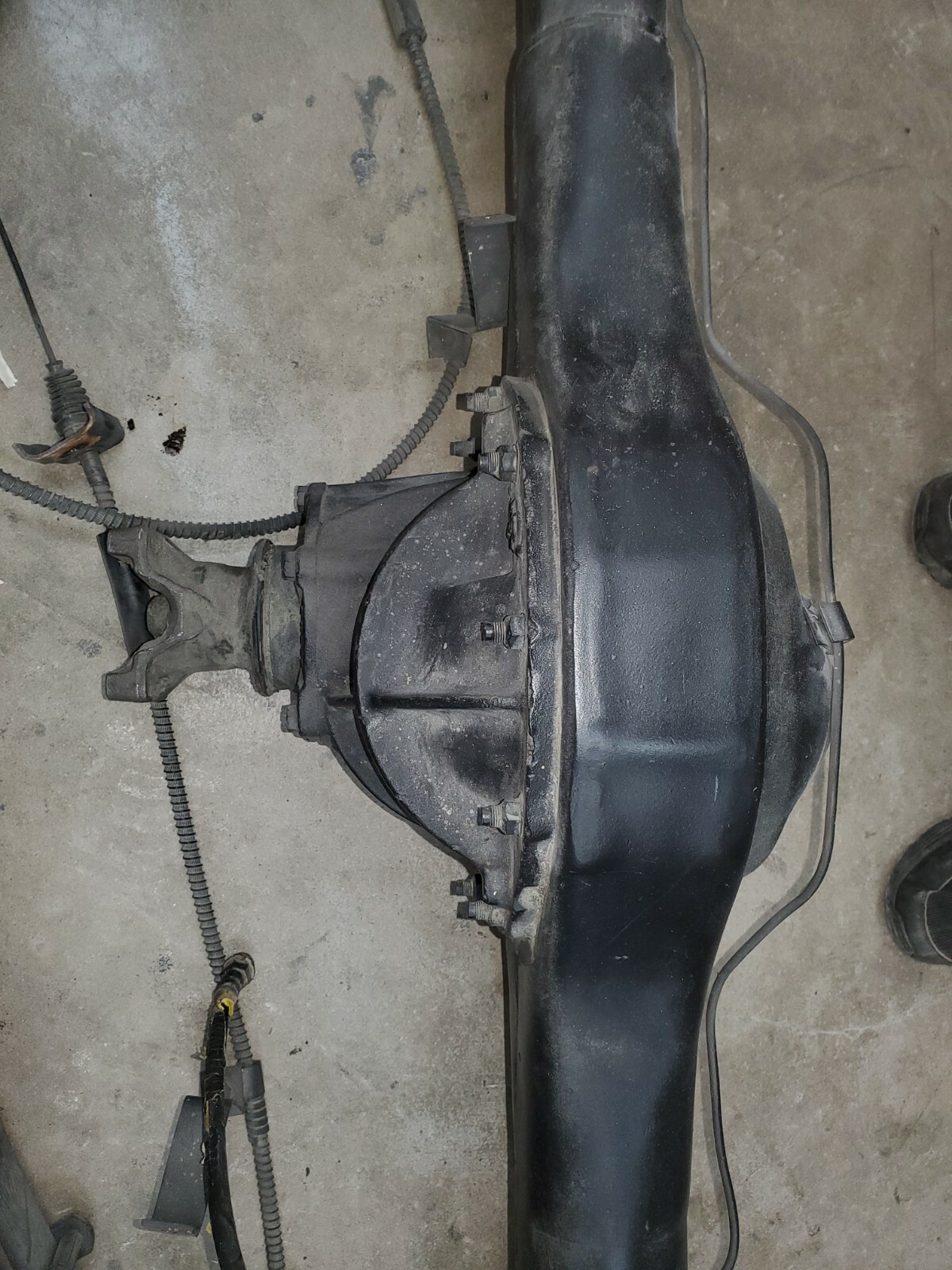 FORD 9 Inch REAR AXLE D2SW-C 65" AXLE TO AXLE FLANGE | eBay