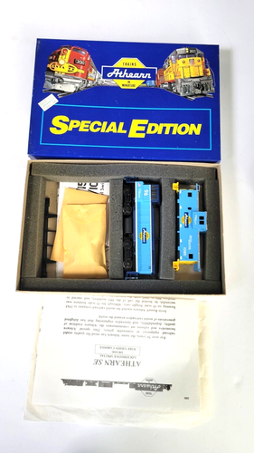 Athearn 2200 HO Special SW 1000 Switcher Loco 96 With Caboose 1095 ...