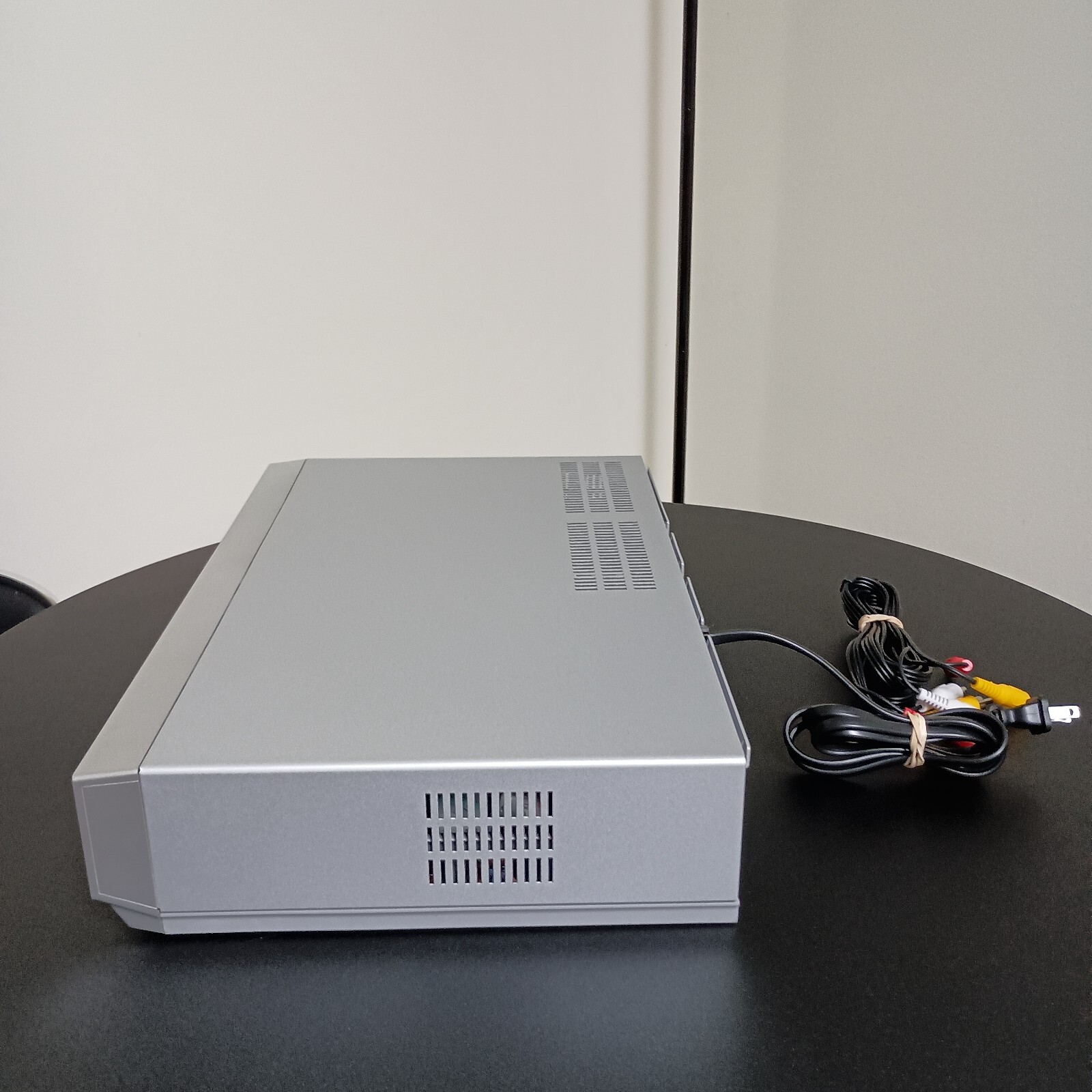 Sony DVD VCR Combo Player VHS Recorder With TV Audio Video Cable SLV ...